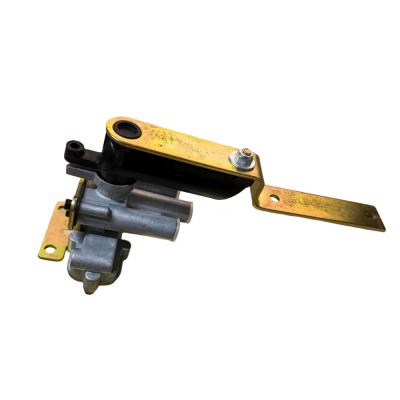 China King Long Bus OEM Air Suspension Height Control Valve 90554147 Automatic Adjustment Metal Bus Spares for sale