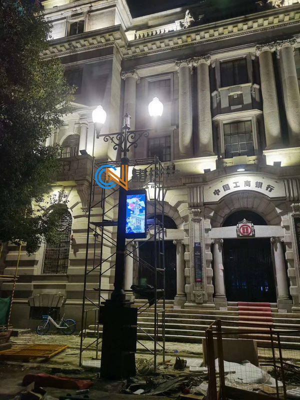 武汉江汉路P2.5LED灯杆屏项目-01.jpg