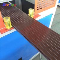 China 180kg/h - 250kg/h WPC Decking Board Machine 55Rpm WPC Flooring Extrusion Machine Speed 1-5m/Min for sale