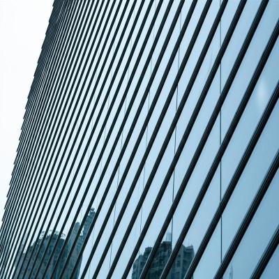 China Long-lasting Glass Curtain Wall with Customized Design Engineered to Meet Diverse Architectural Styles and Structural Requirements for sale