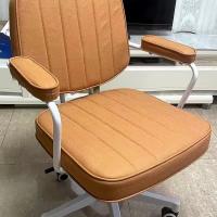China Brown Finish Home Study PC Chair for Children's Comfortable and Ergonomic Sitting for sale