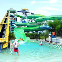 China Factory Price Supply Residential Backyard Water Slide Made in China Large Water House Park for sale