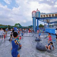 China Moetry Water Play Structure Mini Playground Splash Pad Back Yard Water Park for sale
