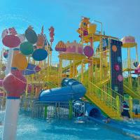 China Waterpark Design Build Fibreglass Water House Adult Theme Park Water Slides With Water Spray Games for sale