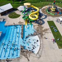 China Outdoor Vacuum Wave Pool Commercial Swim Wave Pool Water Park for sale