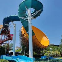 China Fiberglass Water Slides Water Park Amusement Park Rides Swimming Pool Long Slides for Water Play Equipment for sale