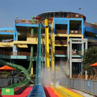 China Fiberglass Pool Spiral Slide Commercial Water Play Equipment for sale