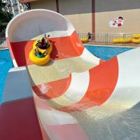 China OEM ODM Amusement Park Swimming Pool Outside Fiberglass Water Slide for sale
