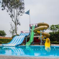 China Outdoor Water Park Equipment Games Accessories Fiberglass Slides for Children for sale