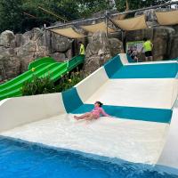 China Indoor/Outdoor Water Park Equipment Popular Aqua Park Water Attractions Lazy River Machine and Wave Pool for Sale for sale
