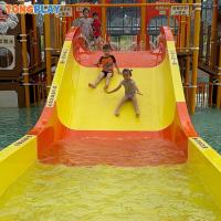 China Customized Design Eco-friendly Fiberglass Water Slide with >500kg Capacity for Aqua Parks for sale