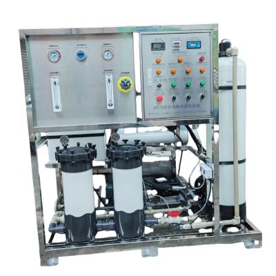 China RO Desalination Watermaker 20T 800L/H Seawater Treatment System for sale