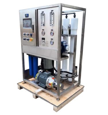 China Commercial Yacht Desalinator 1500W Seawater Desalination System Water Desalination Unit for sale