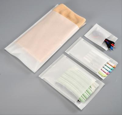 China Smooth Biodegradable Glassine Bags Customized Glassine Bags For Clothing for sale