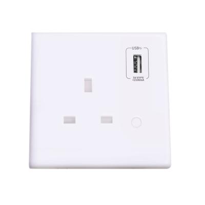 China Zigbee UK Smart Wall Socket with USB 2.4A Charging Port for Home Automation for sale