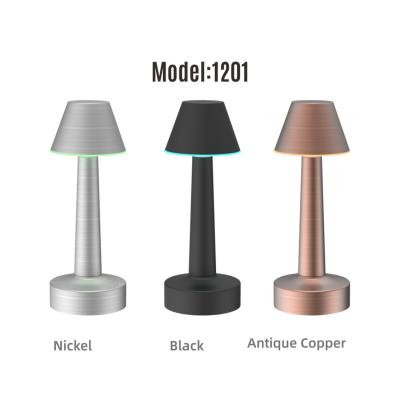 China Phonecontrol Rechargeable Table Lamp RGBW Portable Night Light 2000mAh Battery 3W LED for sale