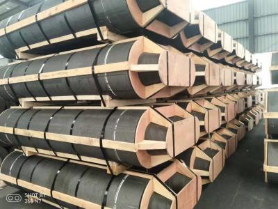 China RP Graphite Electrode 500mm Low Consumption Rate Good Conductivity with Nipple for sale
