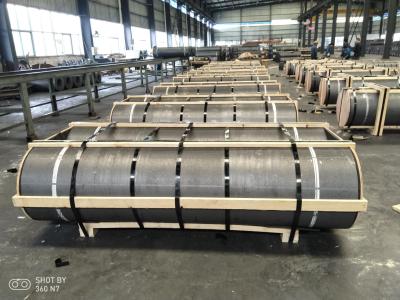 China UHP Graphite Electrode 650mm for Steel Smelting 4.5-5.8 μΩM Resistance for sale
