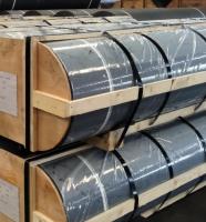 China Ultra High Power Graphite Electrode 550mm for Electric Arc Furnace Steel Smelting UHP Grade for sale