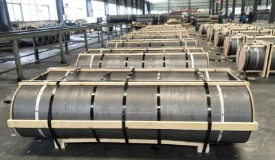 China 700mm Ultra High Power Graphite Electrodes 4.2 μΩm for EAF Steelmaking for sale