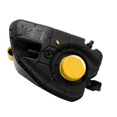 China BMW G30 Coolant Reservoir Expansion Tank OE 17138610656 For 323 Ci Engine Replacement for sale