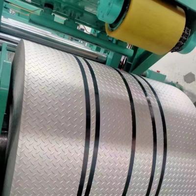 China TISCO BAOSTEEL 304 Stainless Steel Checkered Plate 2.0mm - 8.0mm Pattern Sheet for sale