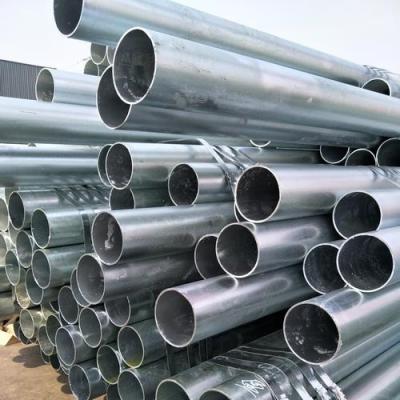 China 1.25 Inch/1.5 Inch Hot-Dip Galvanized Steel Pipes - 0.3-4.5mm Thickness, 0.3-12m Lengths for Construction and Scaffolding for sale