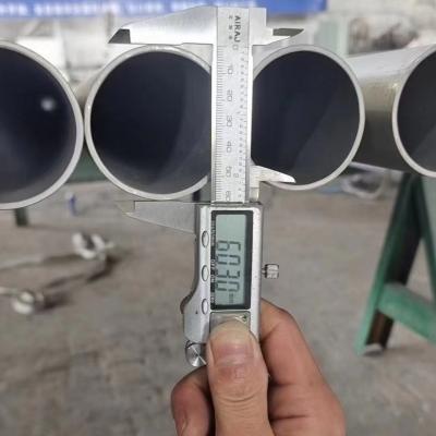 China Hot Rolled Pickling Finish 304L 316L 317L Stainless Steel Seamless Pipe Tube NPS1/8-NPS80 for sale