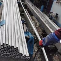 China Hot Rolled Pickled 304L Stainless Steel Seamless Pipe 6m Length with 1-150mm Wall Thickness for sale