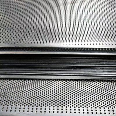 China Cold Rolled 304 SS Perforated Panel Lightweight Rust Proof Adjustable For Enhanced Airflow for sale