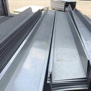 China DIN 1.4301 Cold Rolled Bright Surface Stainless Steel Square Drain Gutter for sale