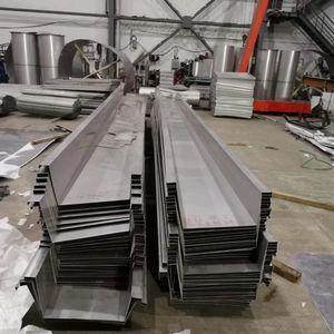 China Corrosion Resistant Cold Rolled Bright Surface Stainless Steel Roof Rain Gutter for sale