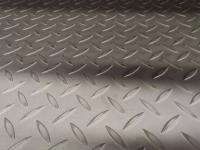 China 304 Stainless Steel Checkered Plate Hot Rolled Anti-Slip Press Stamping Patterned Sheet for sale