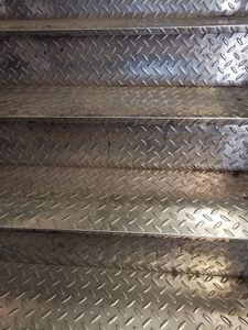 China SS304 Tear Drop Pattern Cold Rolled Stainless Steel Checkered Plate Anti Slip Stainless Steel Plate for sale