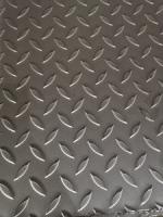 China SUS304 Hot Rolled Stainless Steel Checker Plate Anti-Slip Chequered Plate for Industrial Flooring for sale