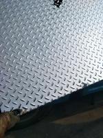 China 304 Hot Rolled Stainless Steel Sheet with Polished Surface and Checkered Embossed Plate for sale