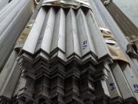 China 304 316L 310S 2205 904L Stainless Steel Angle Bar Hot Rolled in 30*30-100*100 Sizes for sale