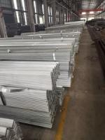 China Hot Rolled ASTM A572 Gr.50 Steel Angle Bar 30x30-200x200mm Equal Angle Iron for Structural Use for sale