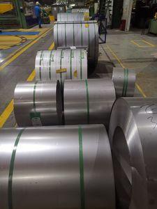 China ASTM A240 AISI 304 Cold Rolled Stainless Steel Strip with Polished Surface and Width 10-1800mm for sale