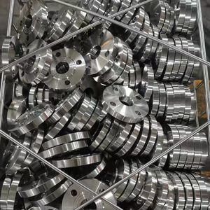 China PN160 WP304 ASME B16.9 Stainless Steel Pipe Flanges with Shotblasting for High-Temperature Applications for sale