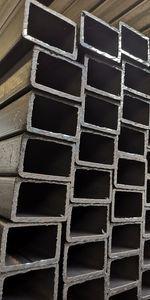 China ASTM A500 Square Steel Pipe with Black Surface Treatment in 30*30-300*300 Hollow Section for sale