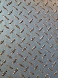 China A36 Q235B ST37 Hot Rolled Diamond Floor Plate Checker Plate with 2.0mm-12mm Thickness for sale