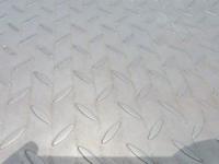 China Hot Rolled A36 Grade Diamond Checker Plate with 2.0mm-12mm Thickness for Floor and Construction for sale