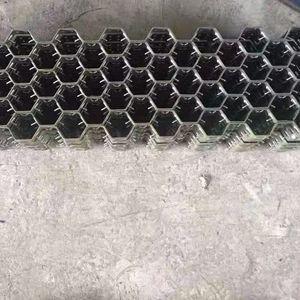 China ASTM JIS GB Standard Stainless Steel Punching Hole Wire Mesh with 40*40mm 50*50mm Hole Size and 8% Nickel Content for sale