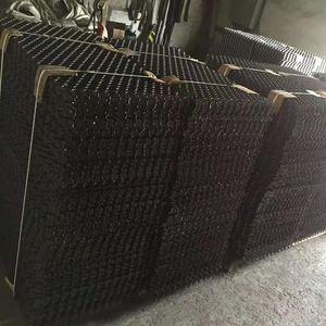 China Carbon Steel Hexagonal Wire Mesh Tortoise Shell Net with 40*40mm Hole Size 1.0 - 2.0mm Thickness and Twill Weave Technique for sale