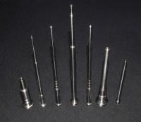 China Custom Mold Core Pins for Cosmetic Packaging Molds - SKD61 S136 Material, 48-52HRC Hardness, Precision CNC Machined for sale