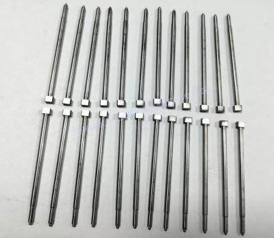 China SKD61 Material Flat Square Head Straight Ejector Pins With 52HRC Hardness for Injection Molds for sale