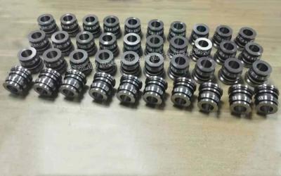 China Nitrided ASSAB Orvar Supreme Plastic Mould Parts Core Inserts with 50-52HRC Hardness and +/-0.01mm Tolerance for sale