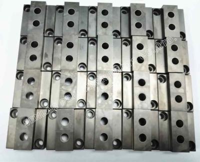 China JIS Standard Plastic Mold Core Inserts with Orvar Supreme Material and 50-52HRC Hardness for Customized Applications for sale