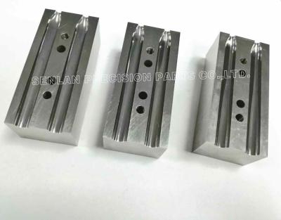 China HPM38 Material Mold Core Slide with 48-52HRC Hardness and +/-0.005mm Tolerance for Injection Molding for sale